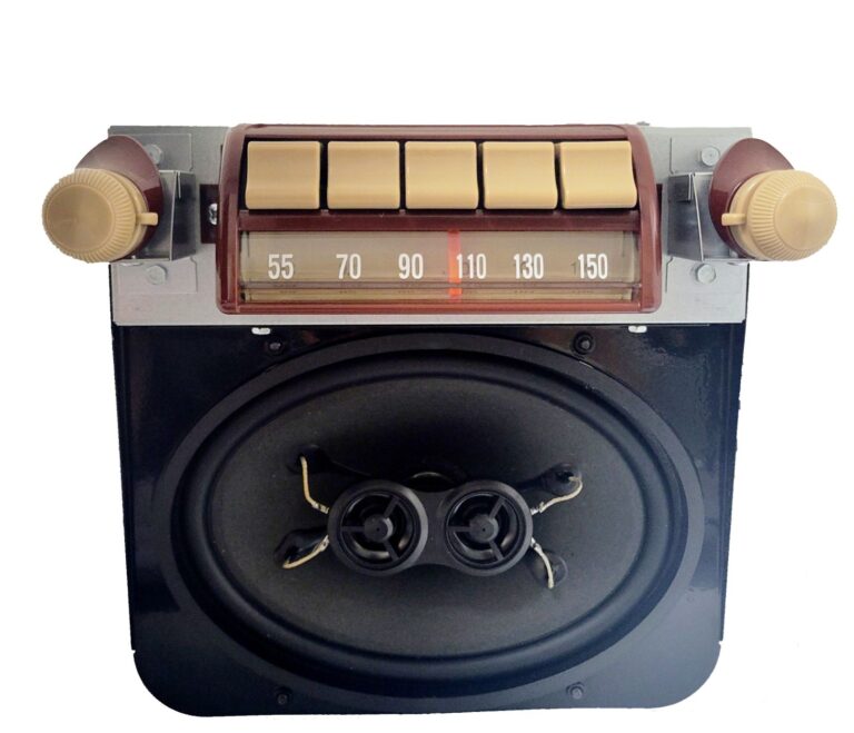 Classic 1947-53 Chevy Truck AM/FM/Bluetooth Radio & Speakers